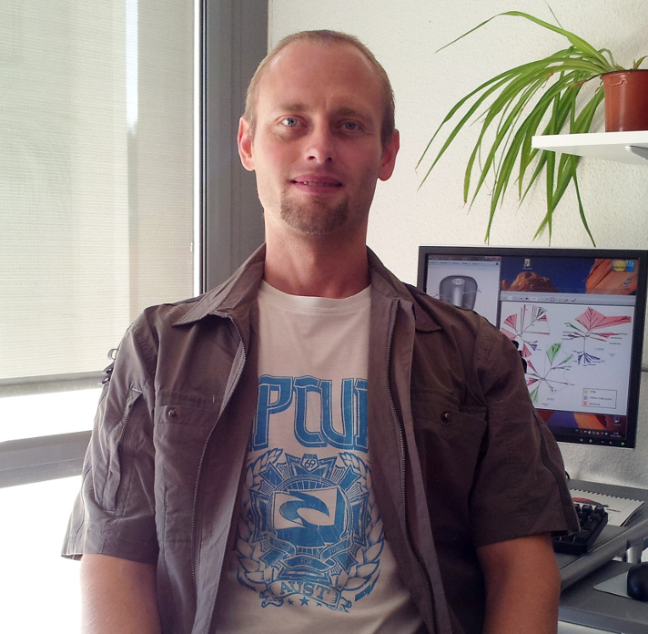 Etienne GJ Danchin – Adaptive Evolution, Comparative Genomics, Parasitism